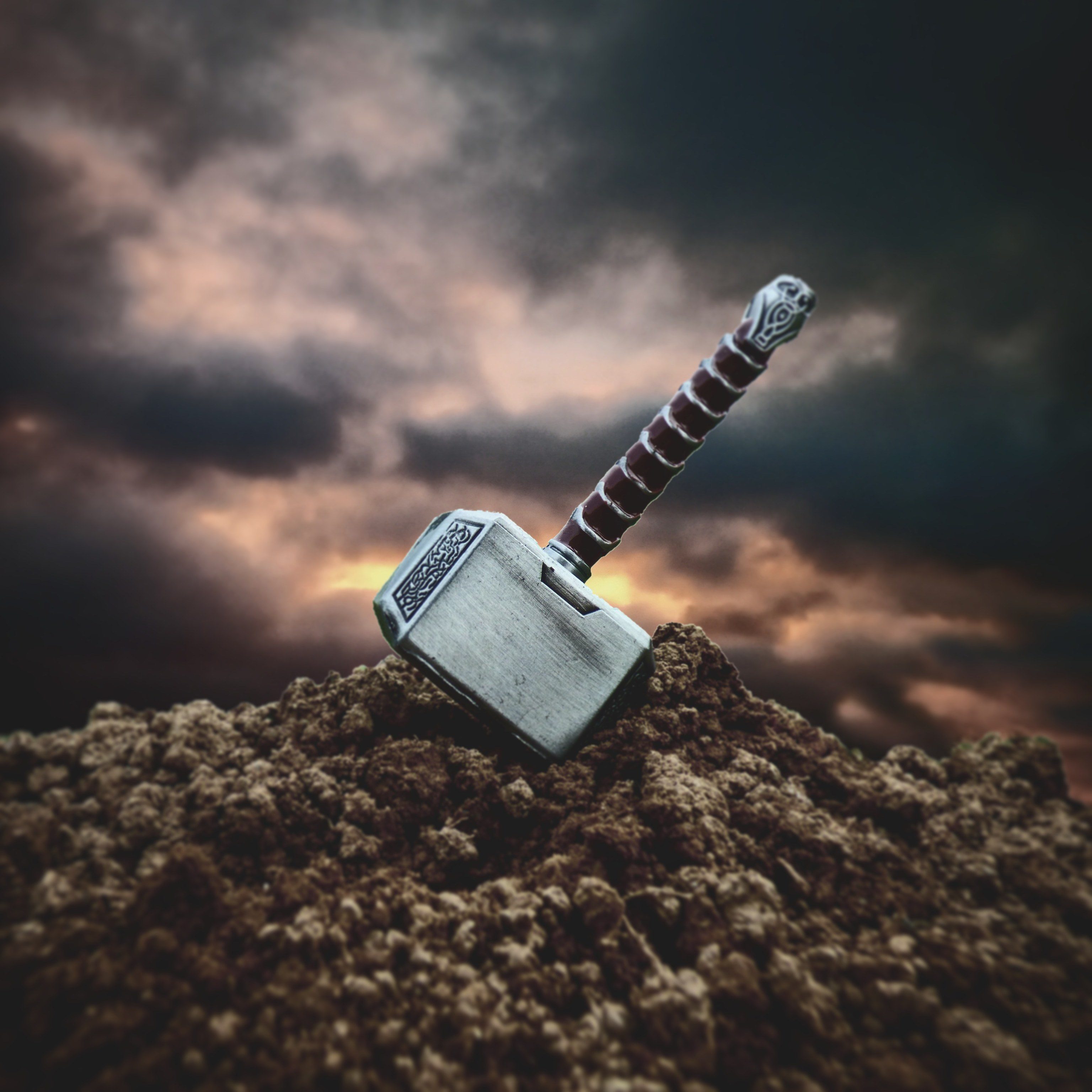 The Power of Mjölnir: Thor’s Hammer in Norse Mythology | Inquisitive Wonder